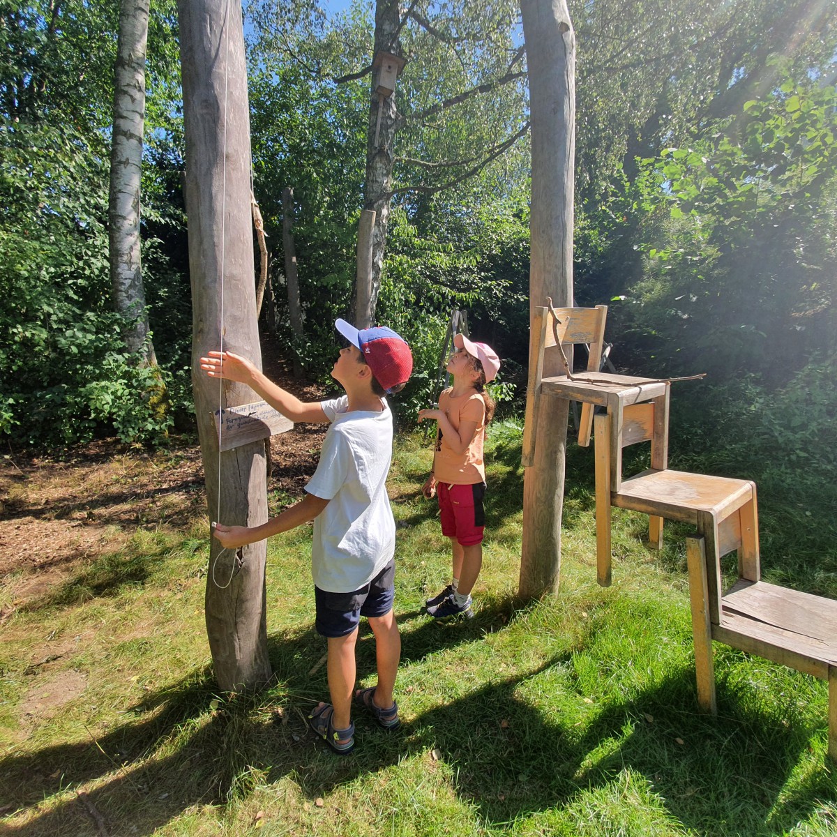 A construction playground – Where kids build their own play structures ...
